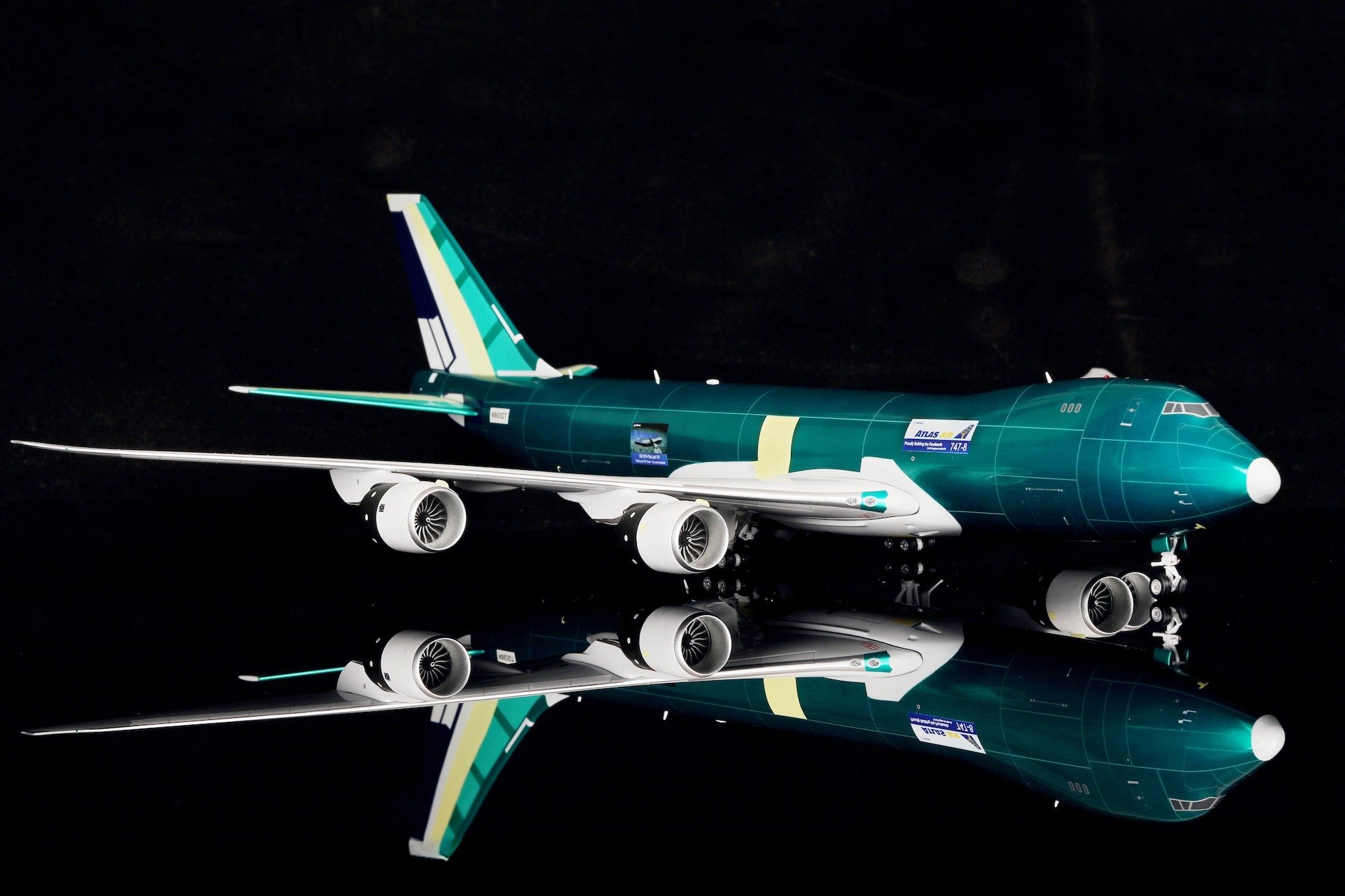 Atlas Air B747-8F N863GT Assembly Colors - SQwings